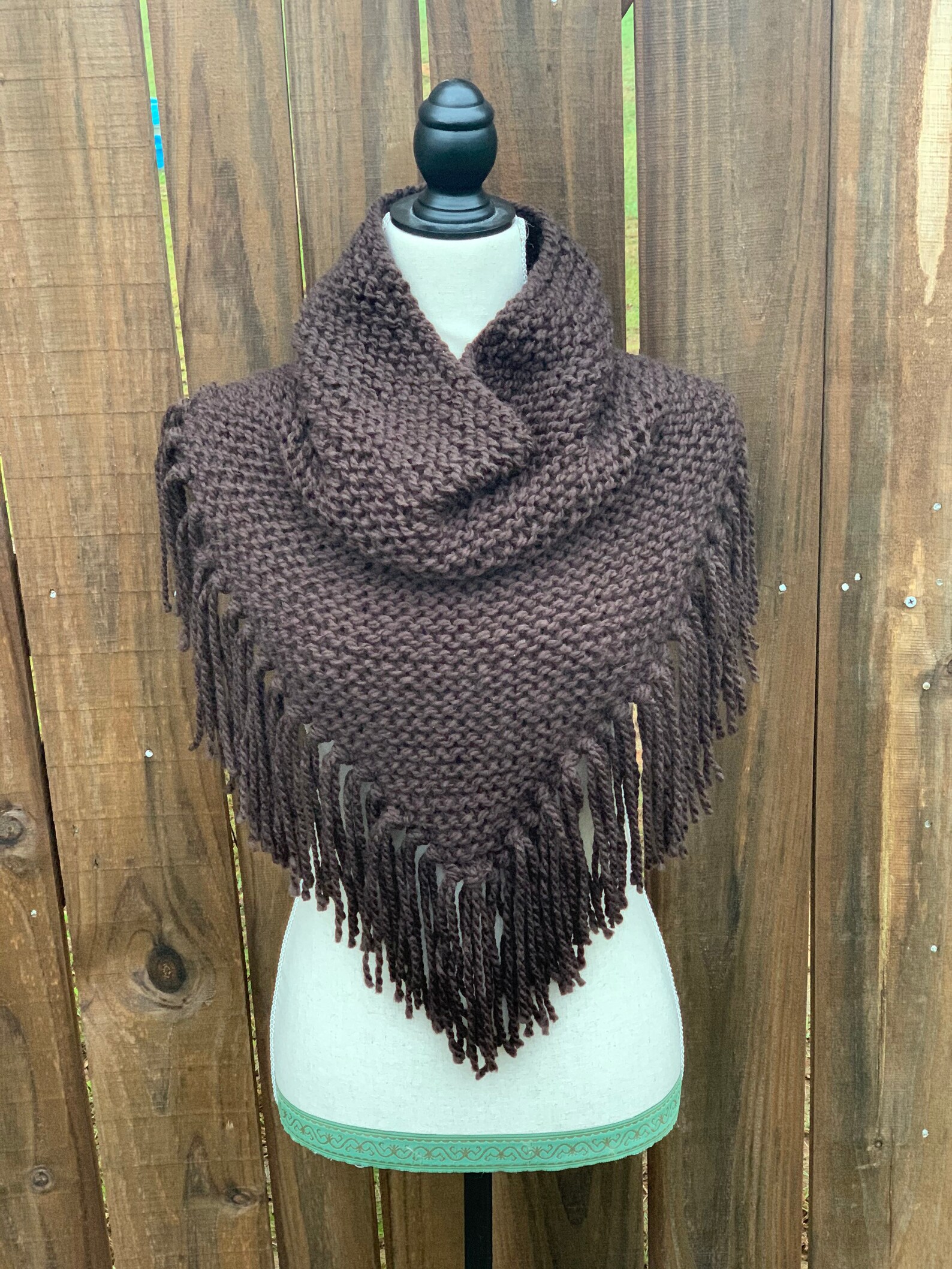 PATTERN: Knit Triangle Cowl. Scarf Fringe Quick Knit - Etsy