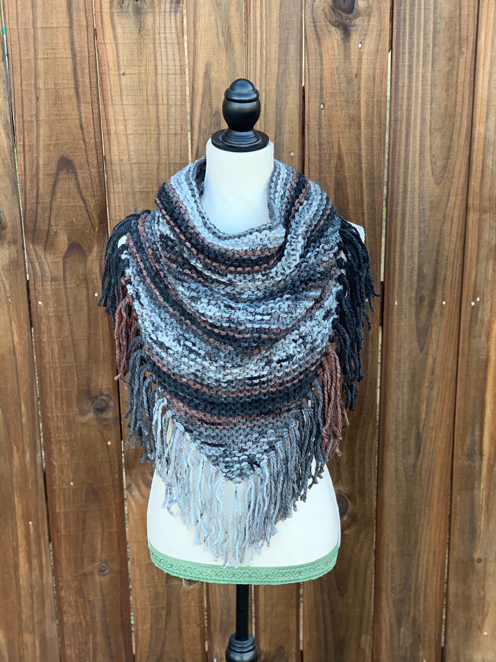 PATTERN: Knit Triangle Cowl. Scarf Fringe Quick Knit - Etsy