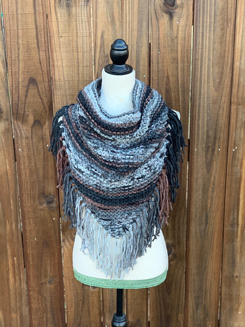 PATTERN: Knit Triangle Cowl. Scarf Fringe Quick Knit - Etsy