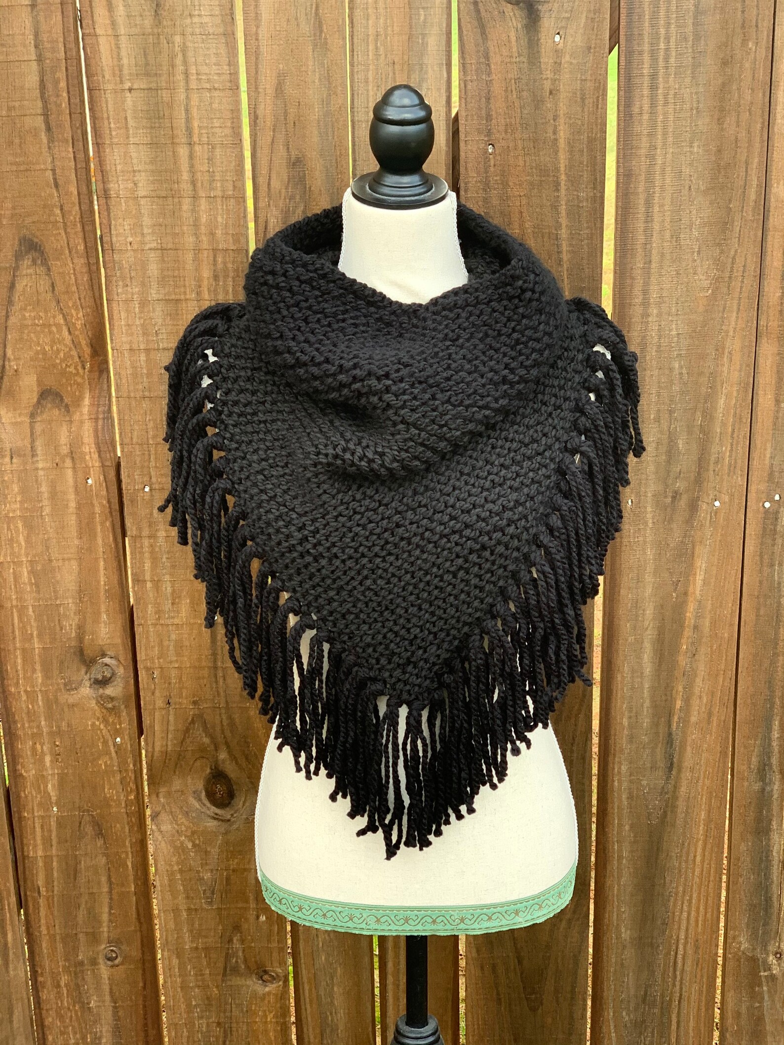 PATTERN: Knit Triangle Cowl. Scarf Fringe Quick Knit - Etsy