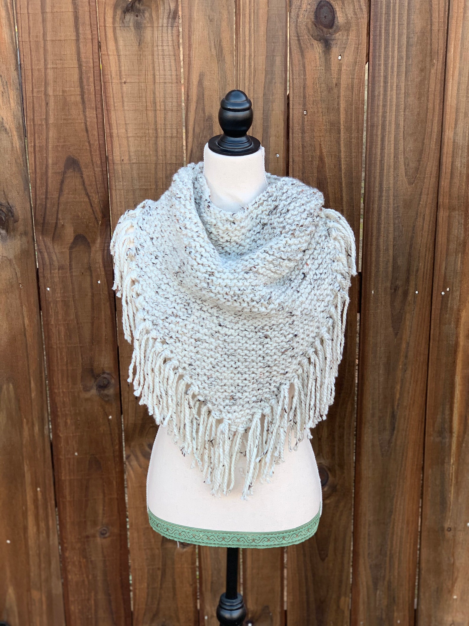 PATTERN: Knit Triangle Cowl. Scarf Fringe Quick Knit - Etsy
