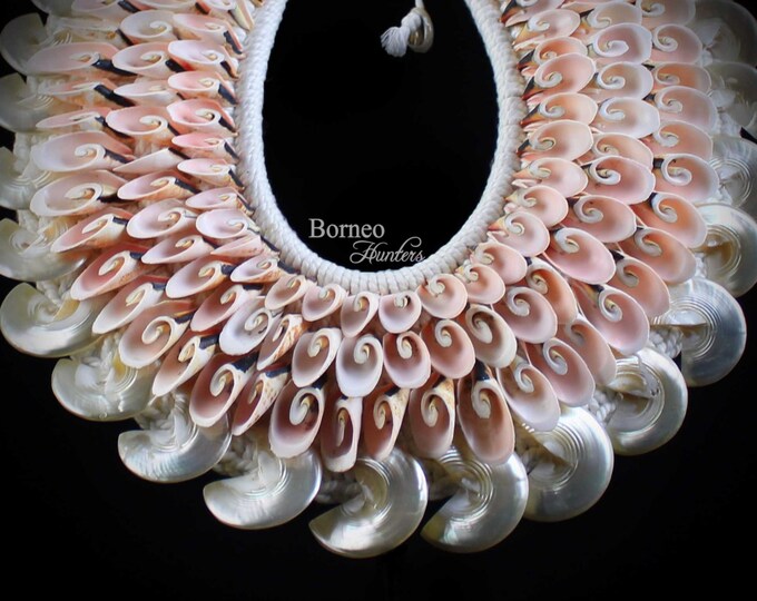Tiered Shell Necklace Orangey Pink Curld Shellmother of - Etsy