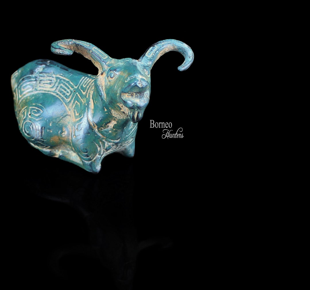 Goat Figurine Mini 5x5.4cm Bronze Goat Sculpture Chinese Lattice Design ...