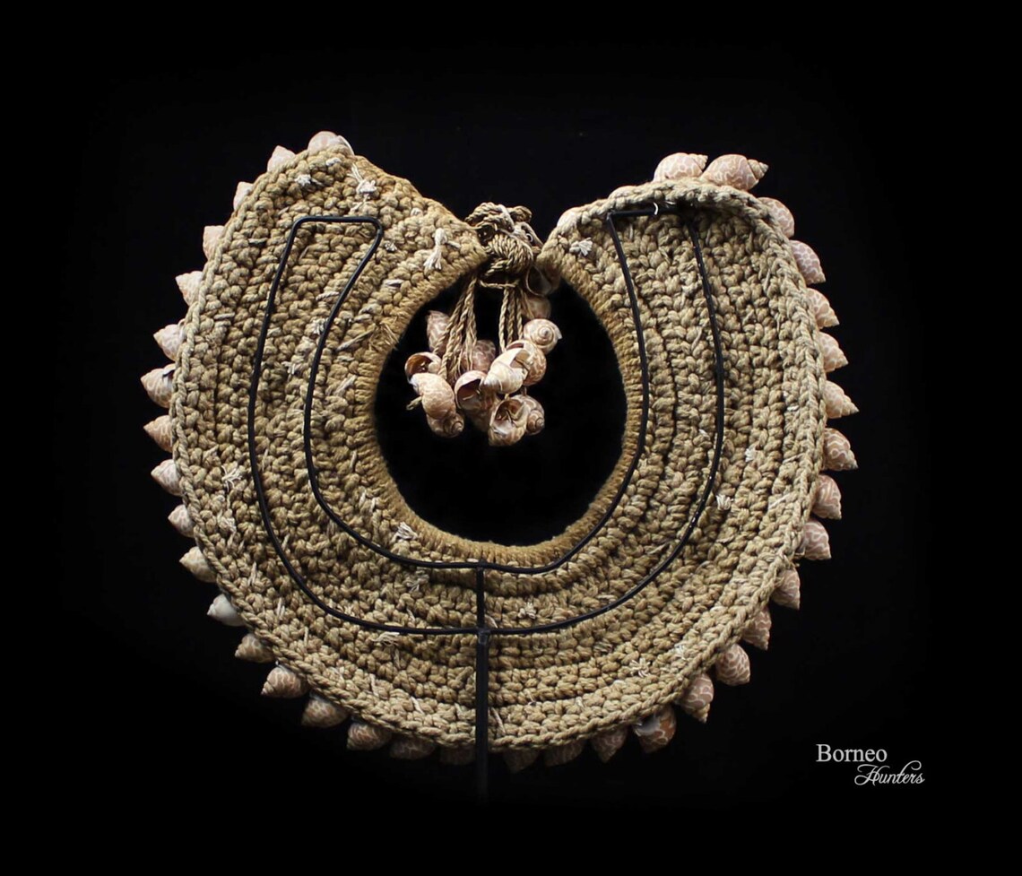 Curled Brown Patterned Shell Necklace on A Braided Macrame - Etsy