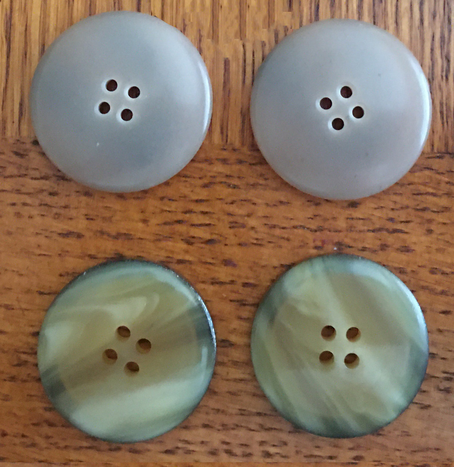 VINTAGE BUTTONS: Large 4 Hole Tortoise Buttons / Choice of Tan - Etsy