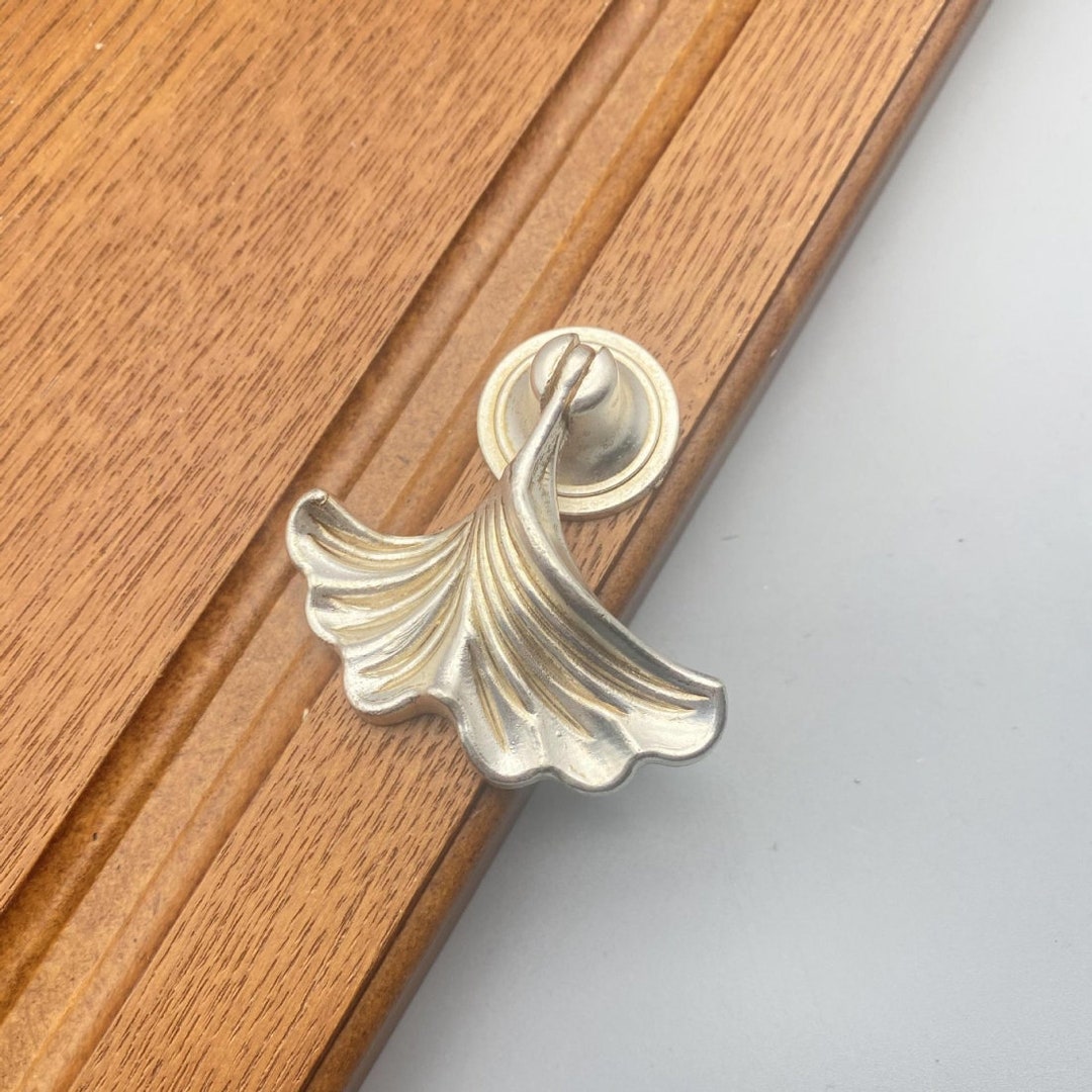 Single Hole Ginkgo Leaf Pendant Pulls Cupboard Pulls Drawer Handles Fan ...