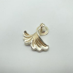 Single Hole Ginkgo Leaf Pendant Pulls Cupboard Pulls Drawer Handles Fan ...