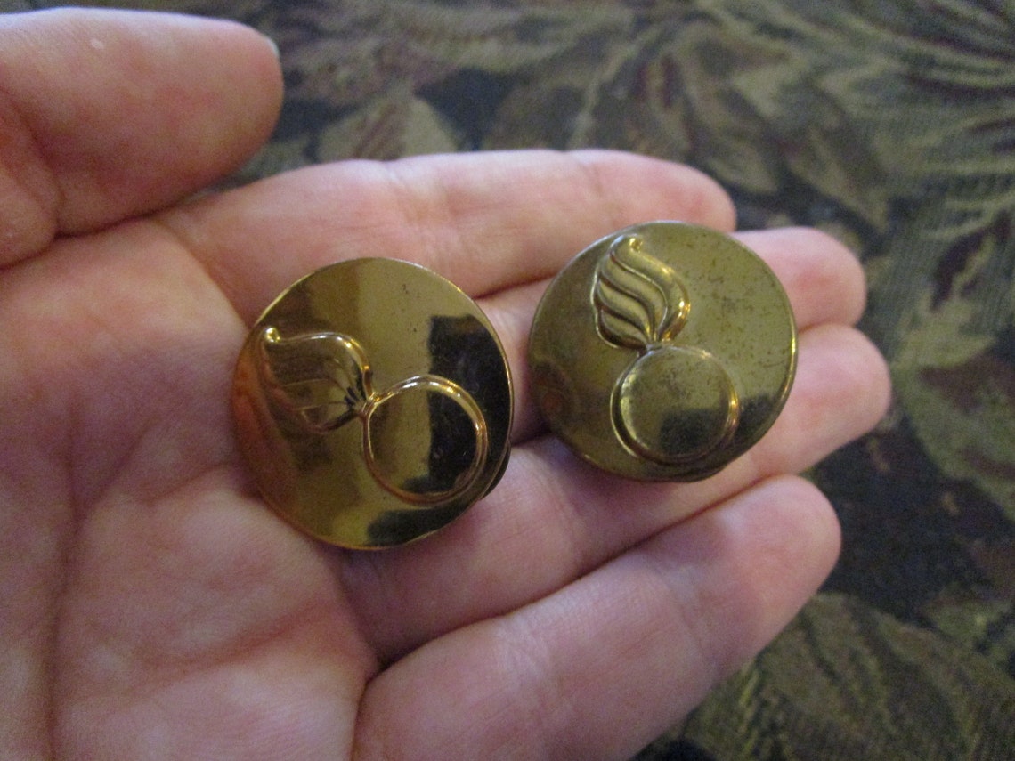 WW 2 U S Army Flaming Bomb Collar Insignia - Etsy