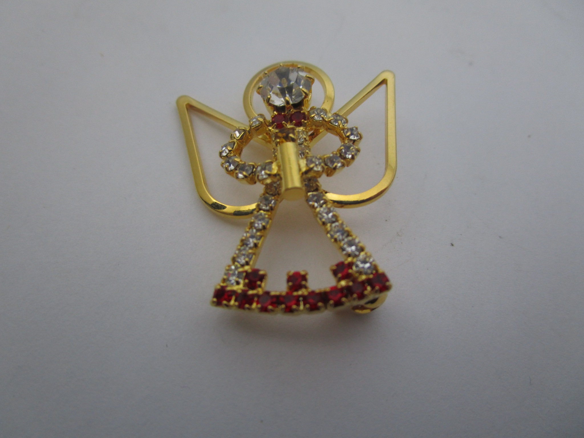 Vintage Gold Tone Christmas Angel Brooch with Many Rhinestones - Etsy.de
