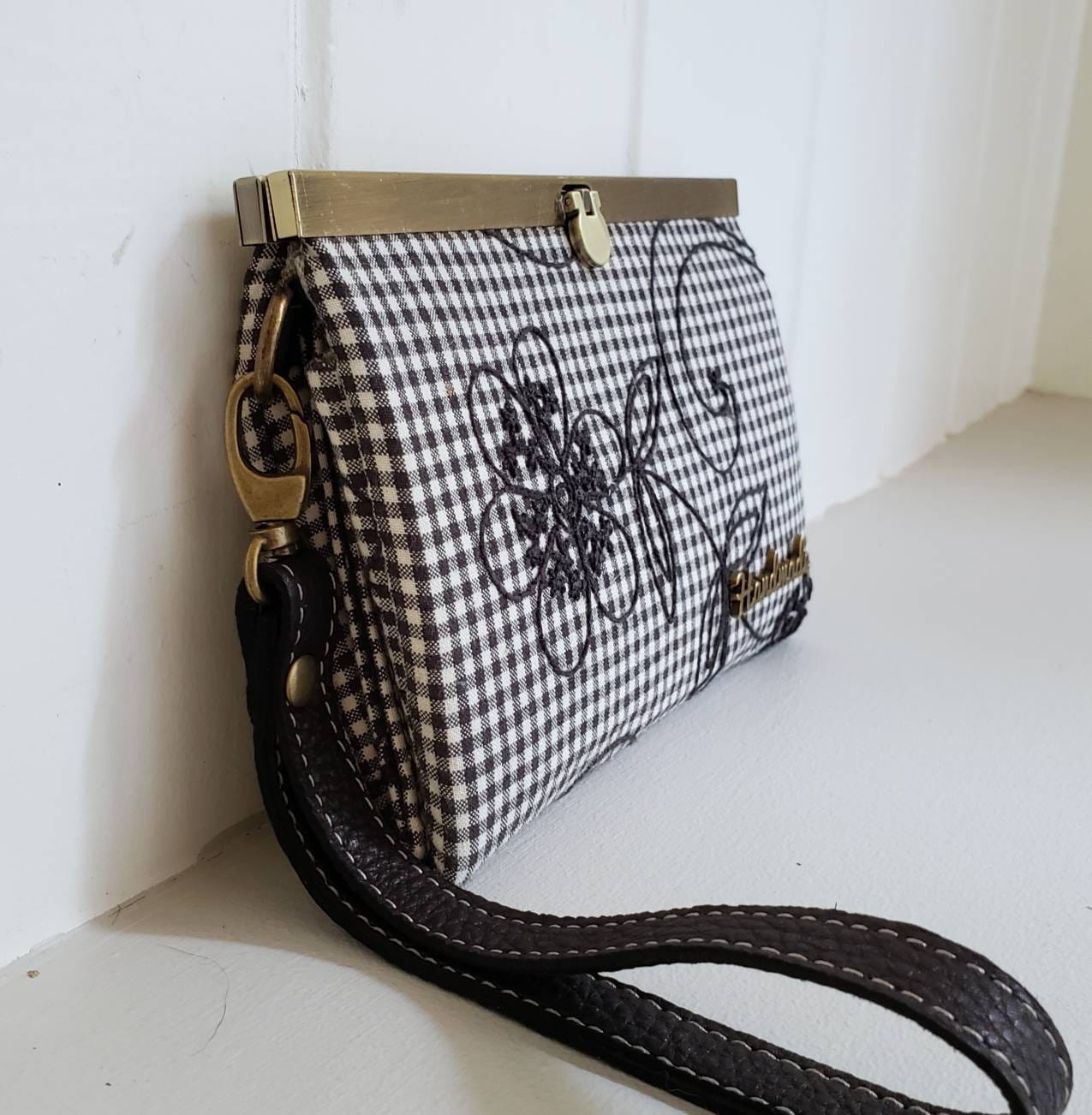 Linen wallet, applique wristlet, wallet, gift, carry all, purse, linen ...