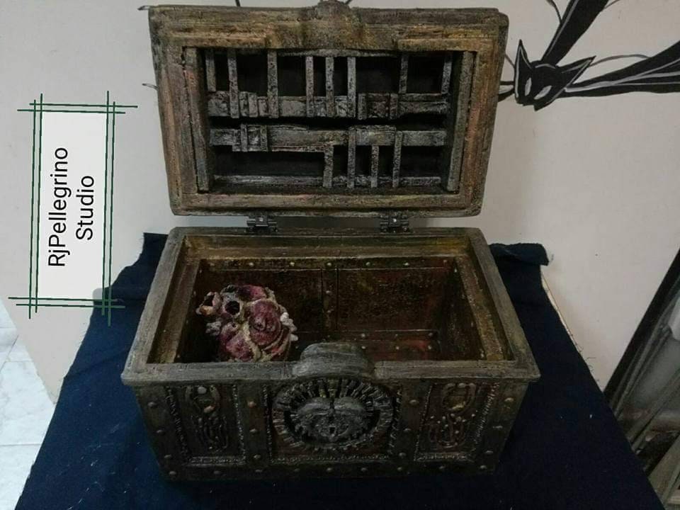 Davy Jones Heart Chest