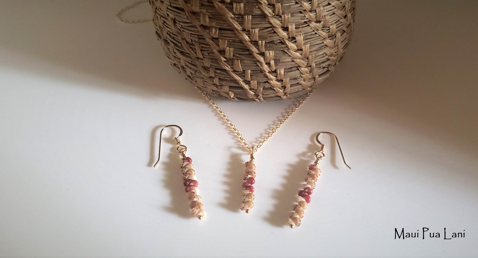 Simple Kahelelani Shell Necklace and Earring Set. Hawaiian Aesthetic ...