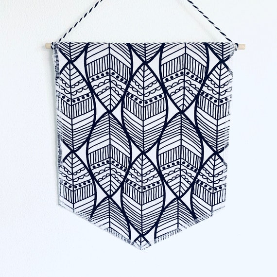 Zen-tangle leaf Premium Pin display pin badge display canvas | Etsy