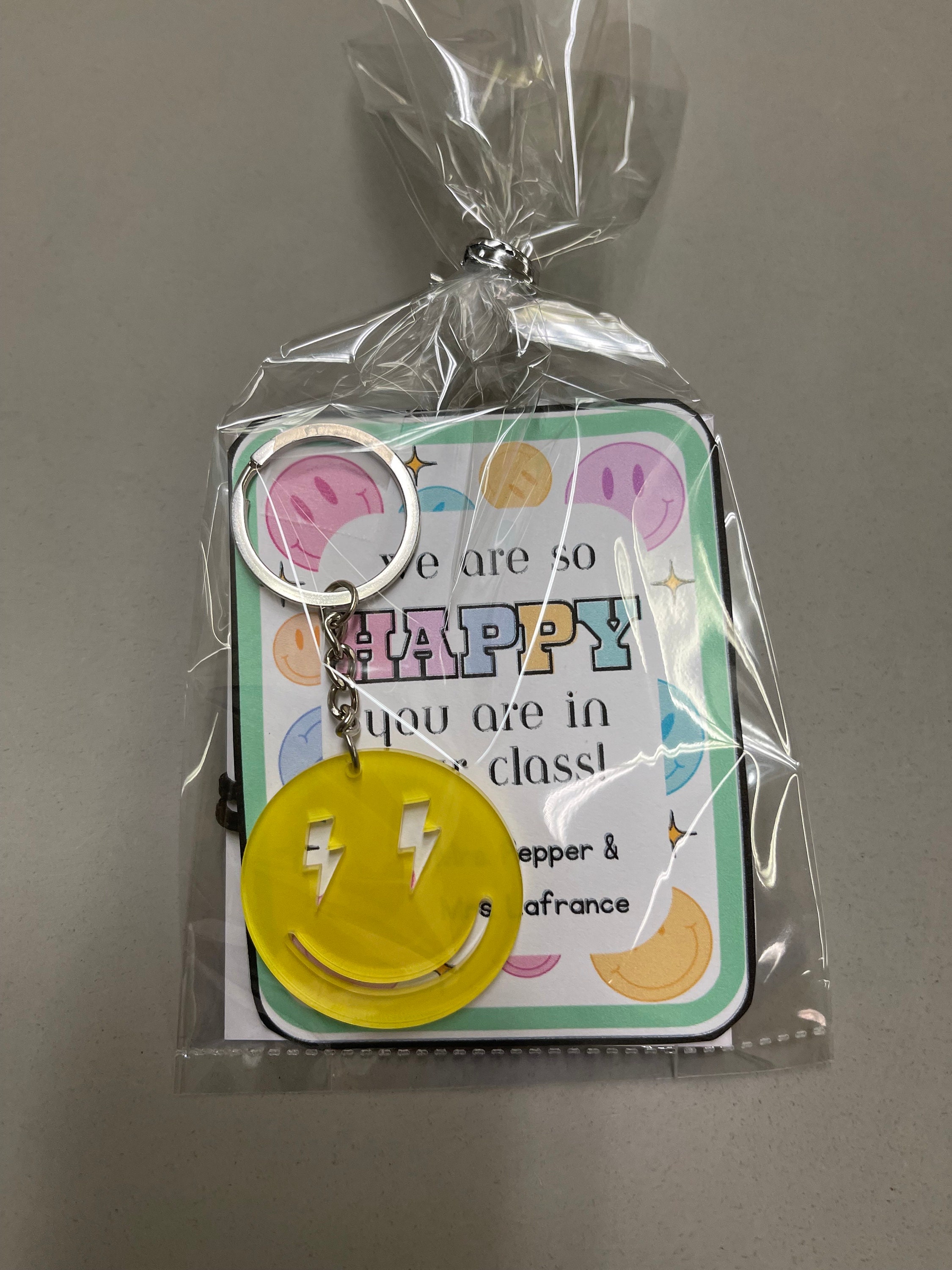 Back to School Gift Tag for Teachers- Smiley Face - Happy You Are in My ...