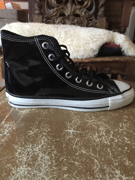 Early 90's CONVERSE Allstars Chuck Taylor Black Paten… - Gem