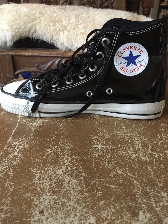 Early 90's CONVERSE Allstars Chuck Taylor Black Paten… - Gem