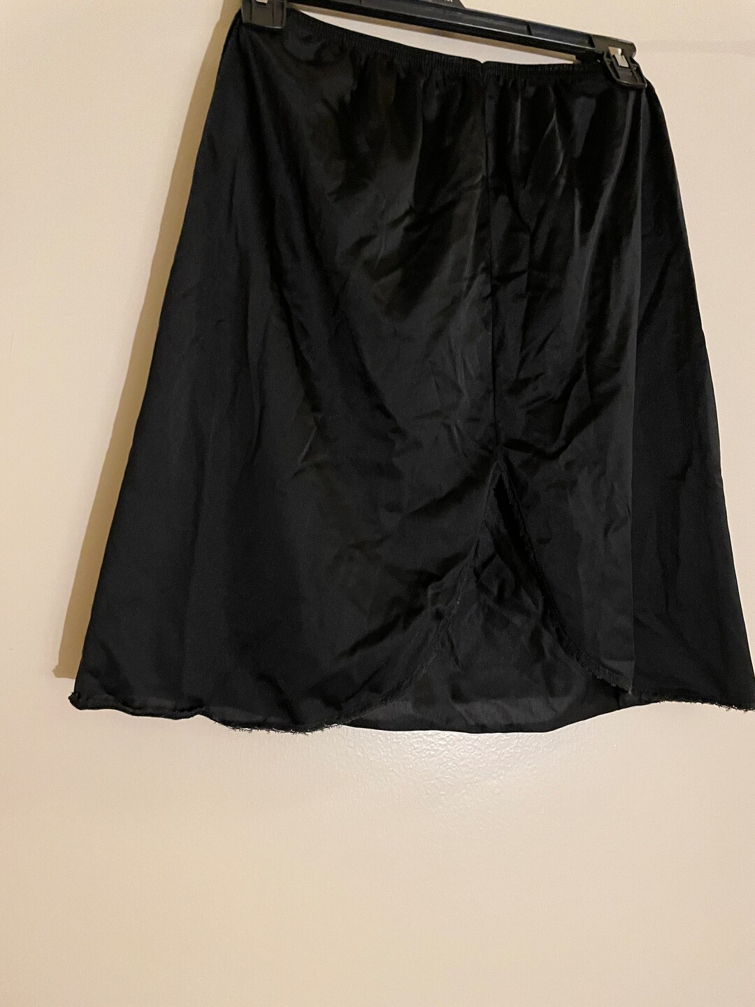 Vintage Vanity Fair Short Above-the-knee Black A-line 1/2 Slip Lace ...