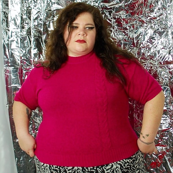 1980s Plus-size Poolside Looks // Semi-sheer Short-sleeve Tie Waist ...