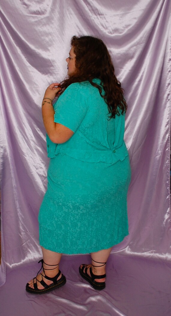 1990s Plus-Size Miss Honey Looks // Jade Green Floral… - Gem