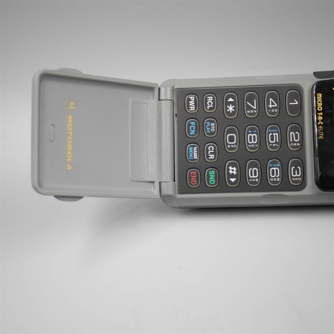 Motorola Micro Tac Elite Flip Brick Cell Phone Pull Out Antenna Vintage ...