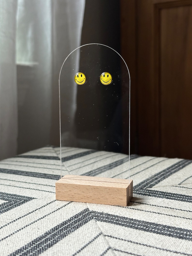 Vintage Smiley Happy Face Earrings WITH STAND! - Etsy