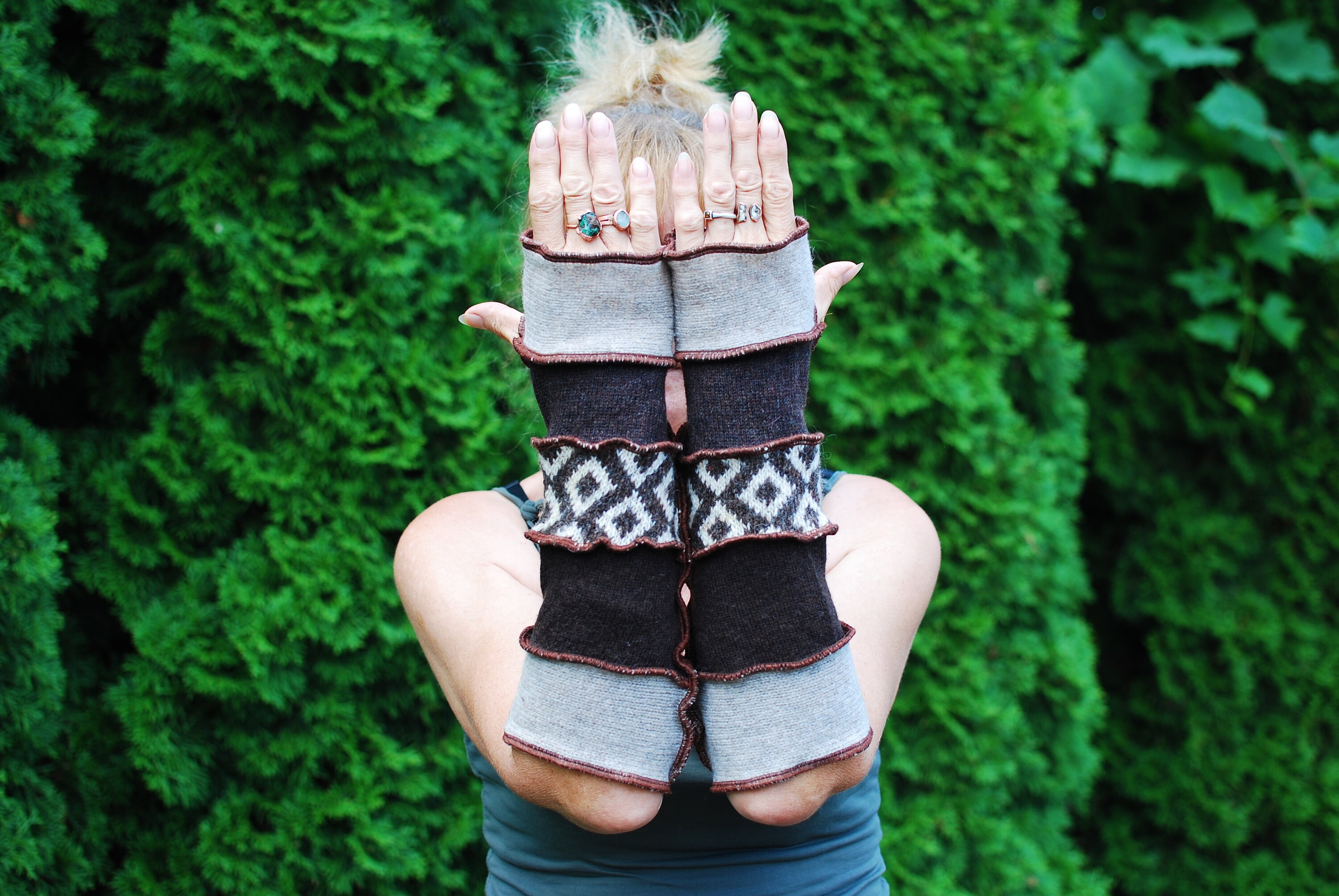 Recycled fingerless gloves store