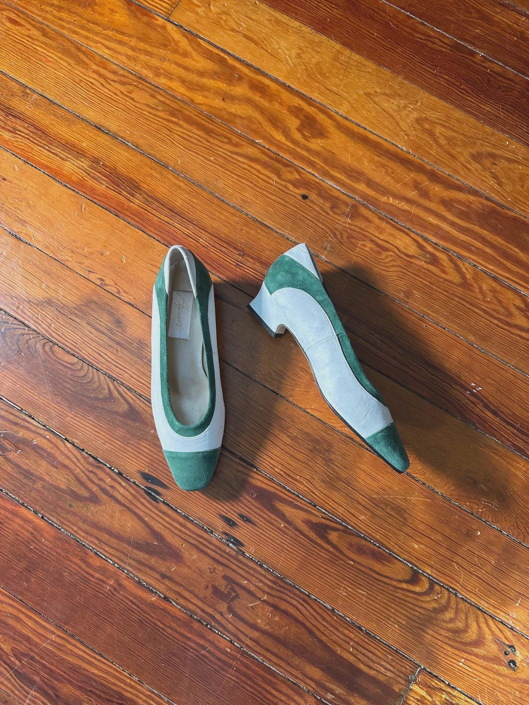 Sz 8 Made in Spain Suede Pumps Green and White Cap Toe Block Heel ...