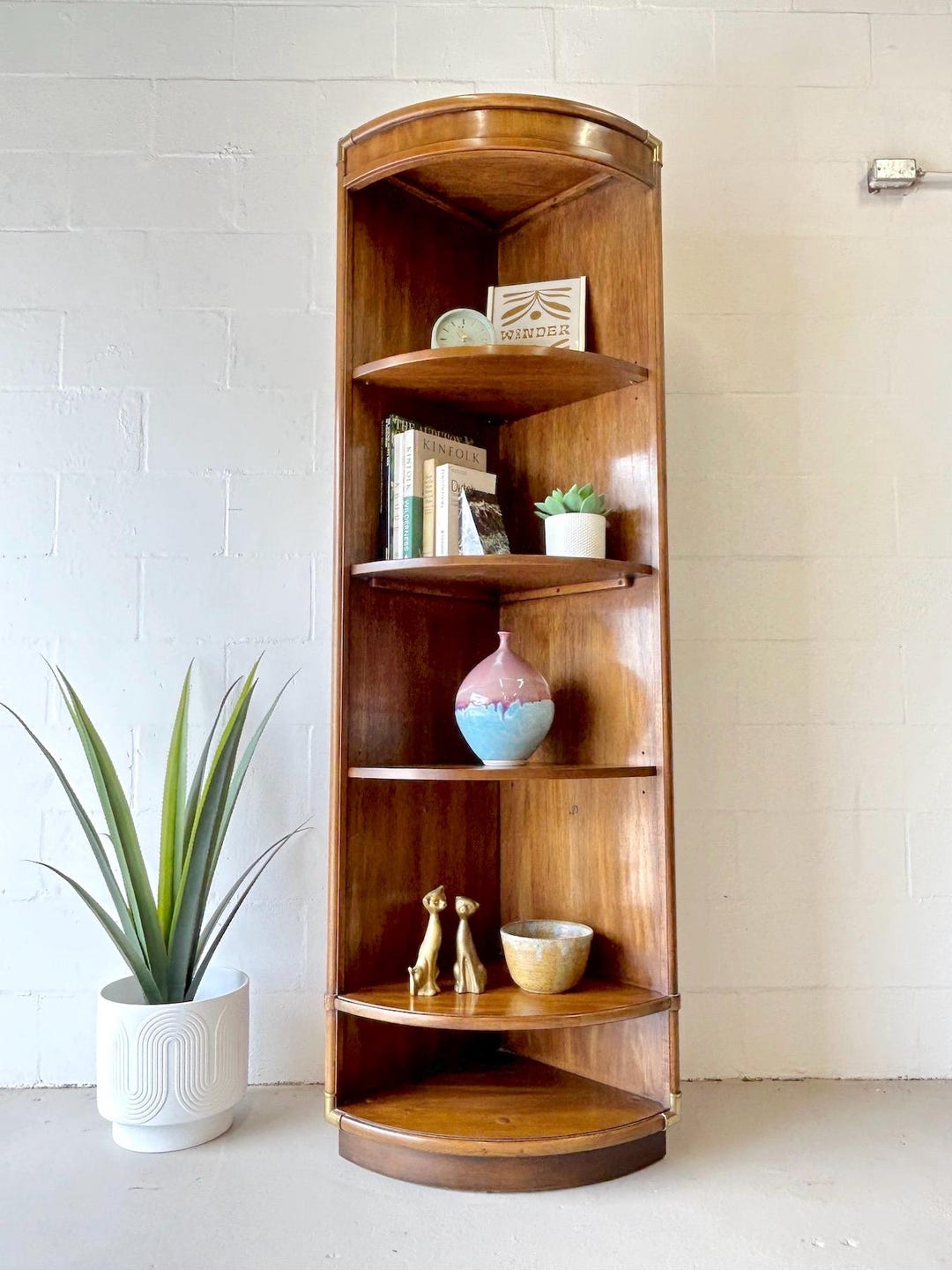 Vintage Campaign Style Curio Corner Bookcase/shelf Drexel Heritage ...