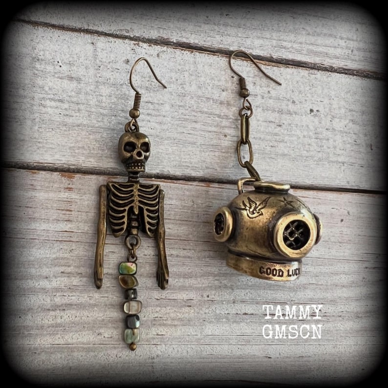 Deep Sea Diving Helmet Earrings Sailors Grave Mermaid Earrings Abalone ...