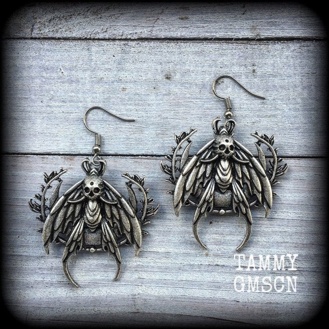 Pendientes de polilla calavera Pendientes de polilla halcón Pendientes ...