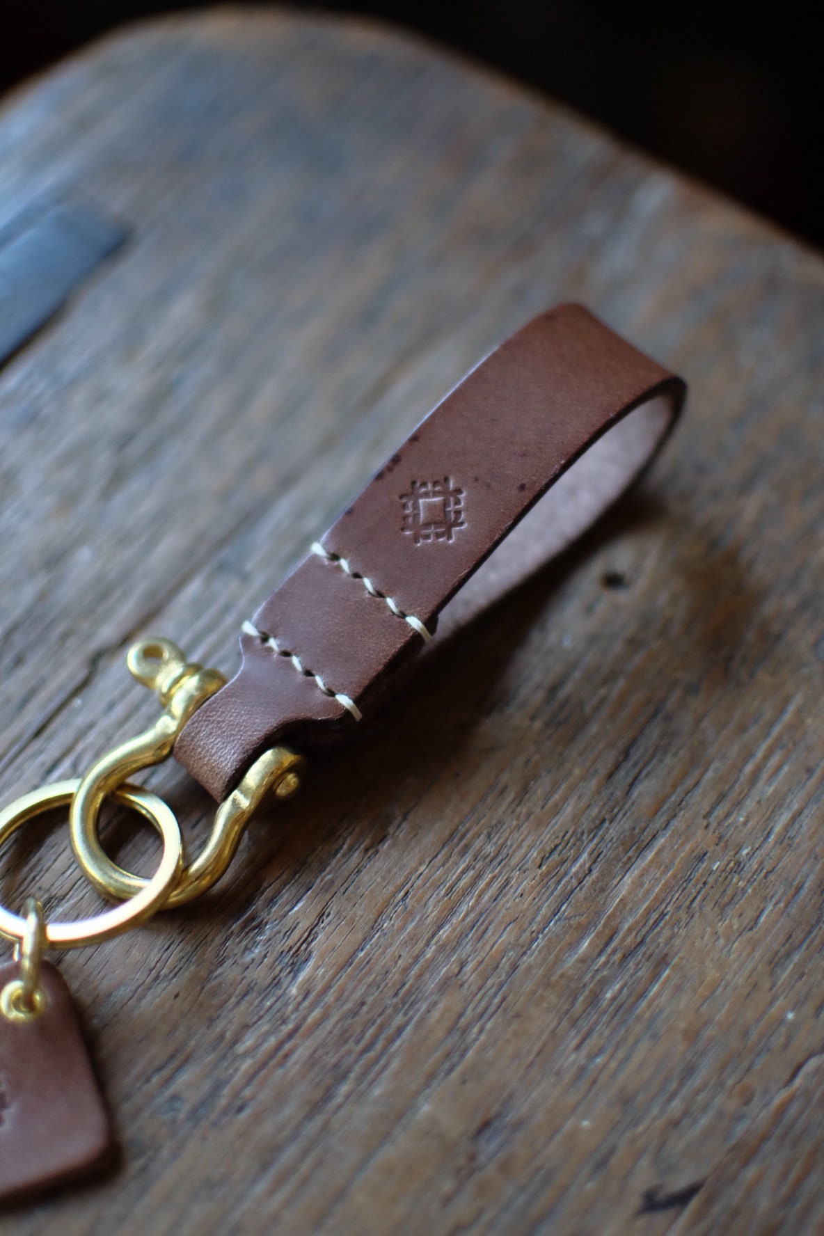Leather Keychains, Handmade Leather Key Holder, Chocolate Key Fob, Idea ...