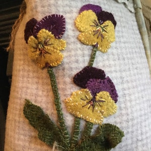 The Pansy Pouch (wool Applique Pattern) - Etsy