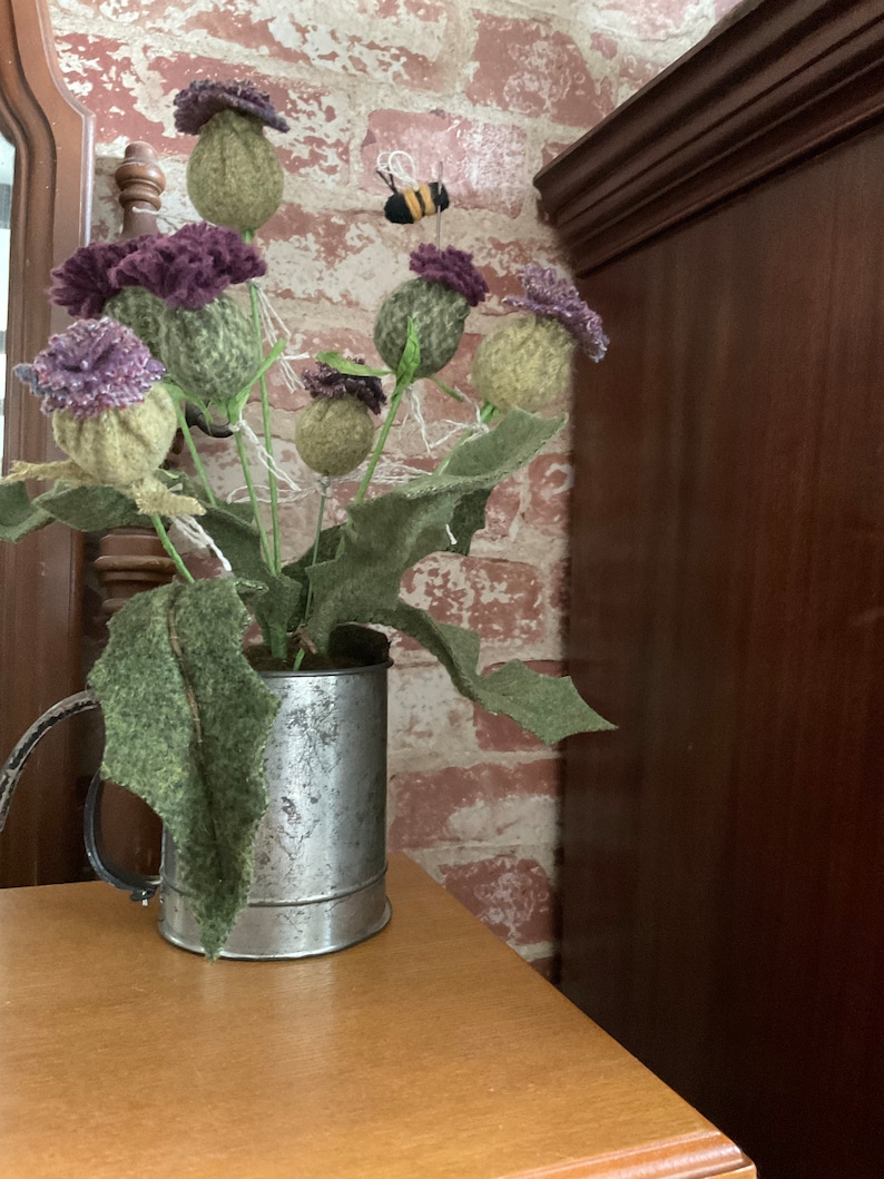 Three Thistle Pattern- Wool and Wire - Etsy