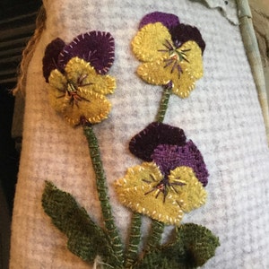 The Pansy Pouch (wool Applique Pattern) - Etsy