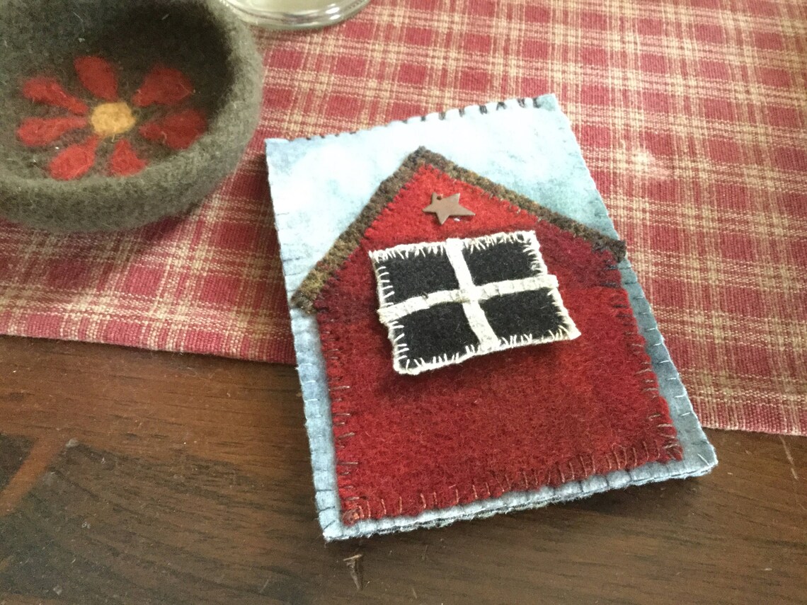 MY RED HOUSE Pattern by Susangonzalesdesigns.com | Etsy