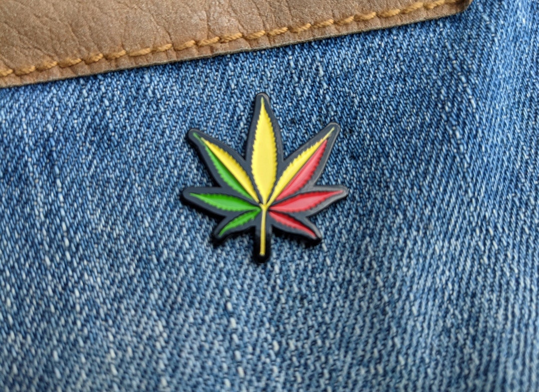 Rastafarian Flag Pot Leaf Enamel Pin – 1 Inch Pin Badge - Cannabis ...
