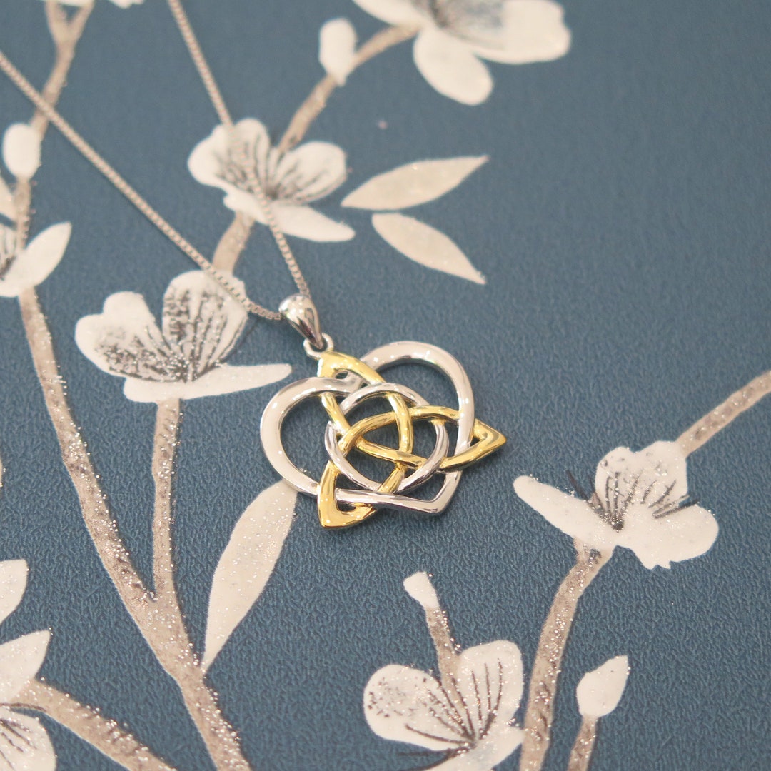 Solid 925 Sterling Silver Celtic Triquetra Trinity Knot Heart Pendant ...