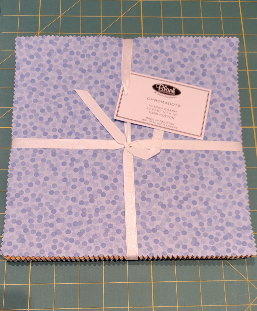 Chromadots 10x10 Layer Cake Plus 3 Yards of Coordinating Fabric - Etsy