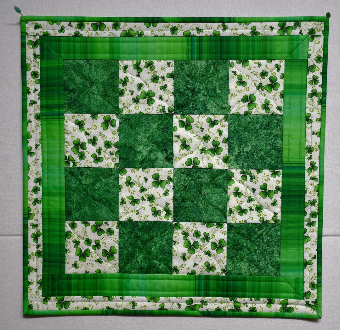 St. Patrick's Day Table Topper or Wall Hanging, Green and White Quilted ...