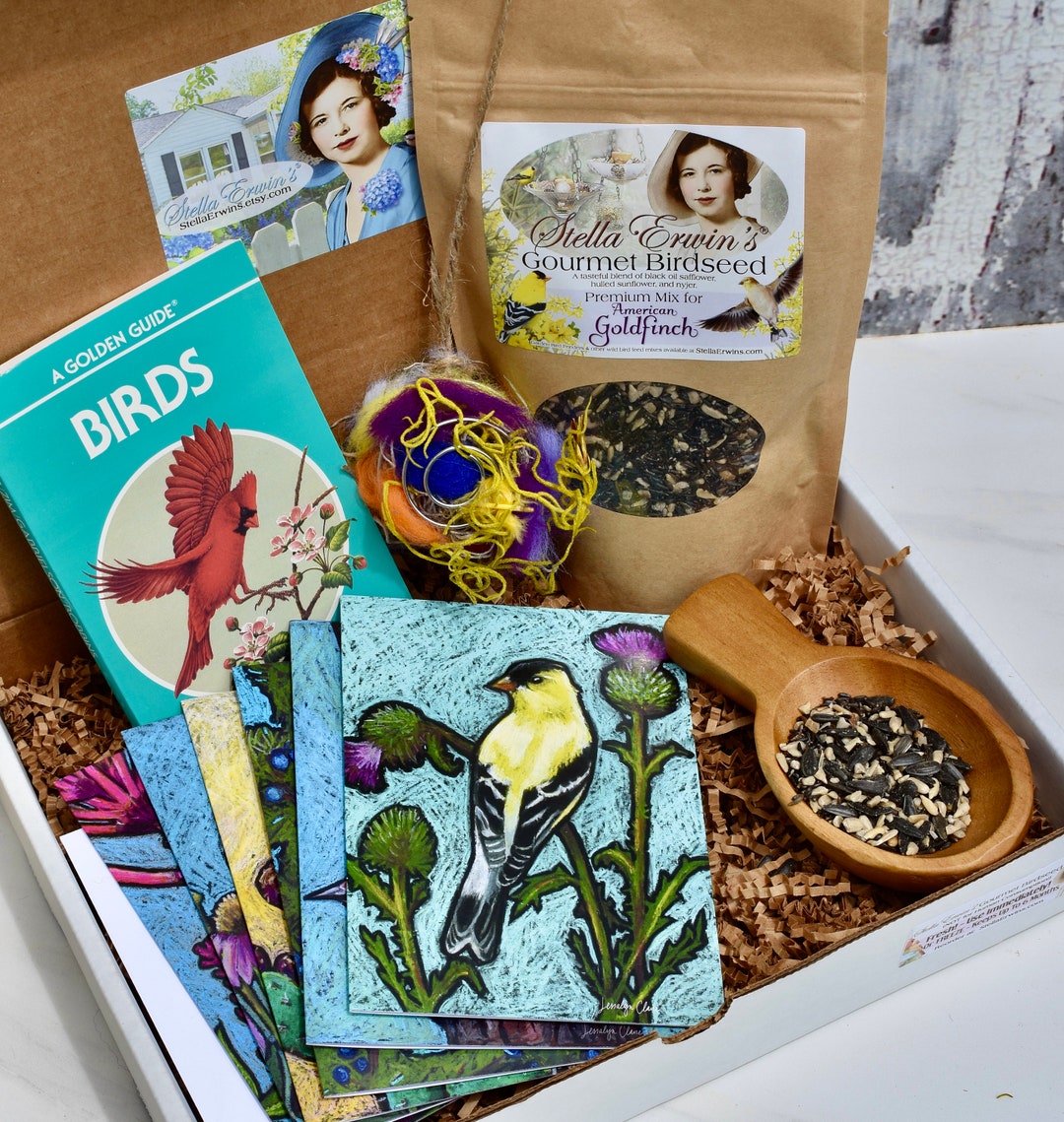Gardener Bird Lover Gift Box, Nature Lovers Backyard Bird Supplies ...