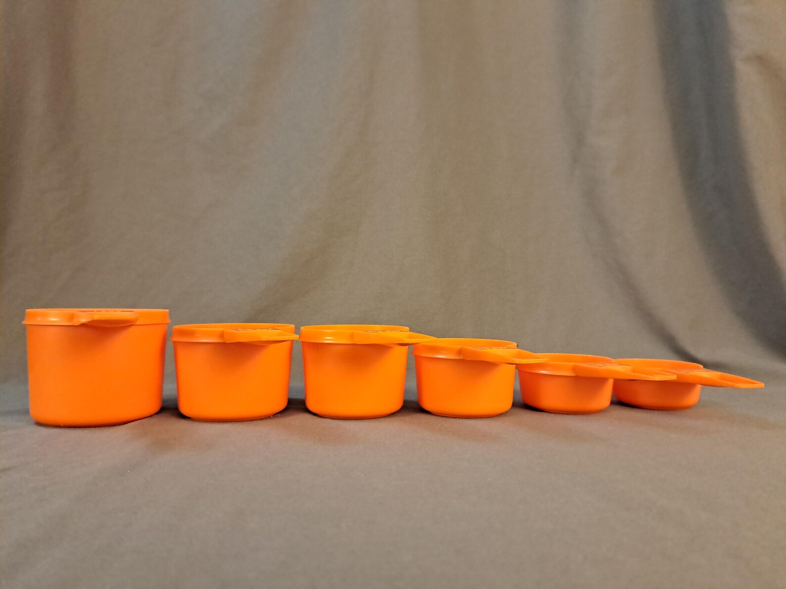 Tupperware Nesting Orange Measuring Cups Stacking Measuring Cups ...