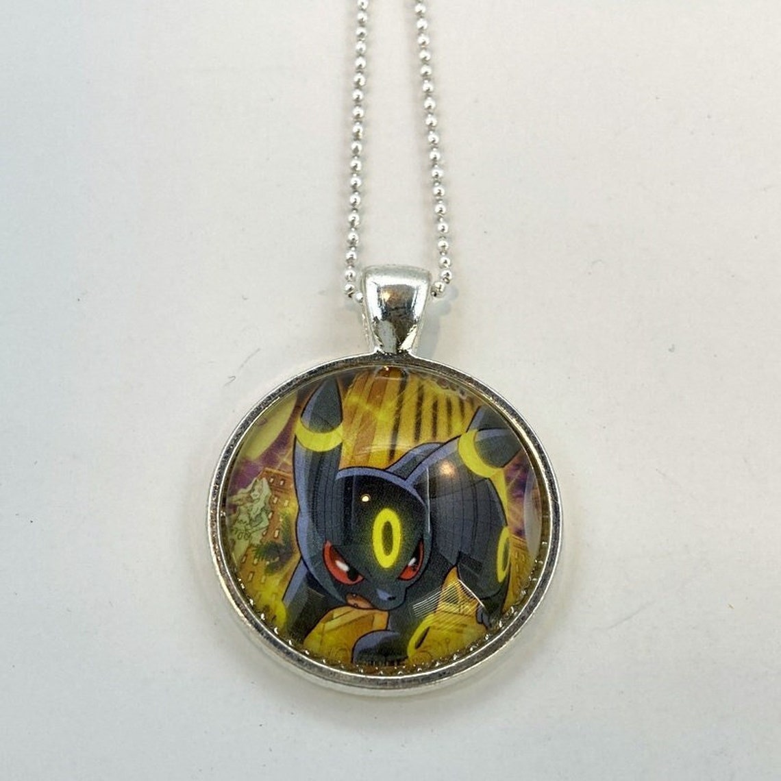 Umbreon Pokemon Necklace OR Keychain Upcycled Pokemon Card - Etsy