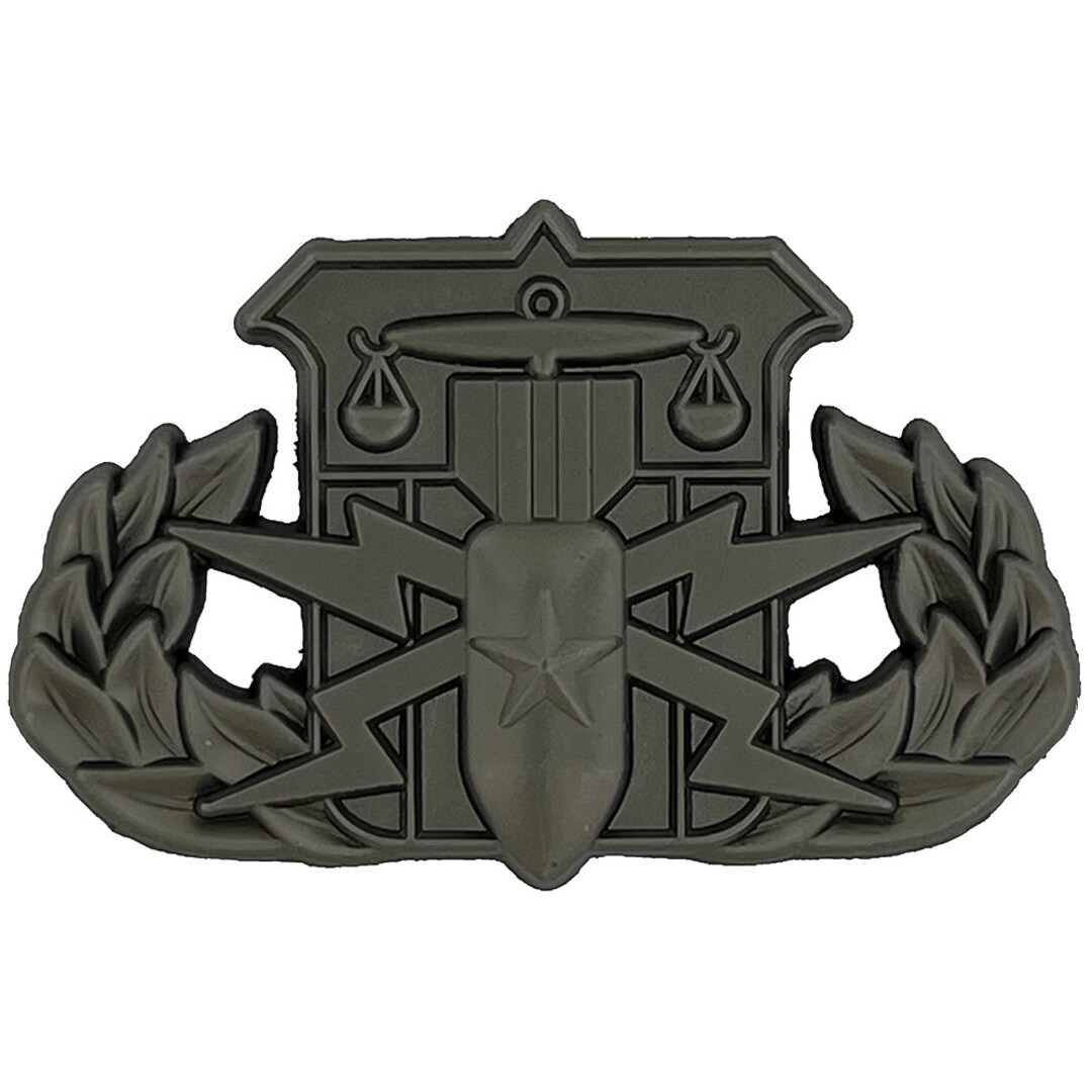 HDT Senior Pin in Matt Black - Etsy