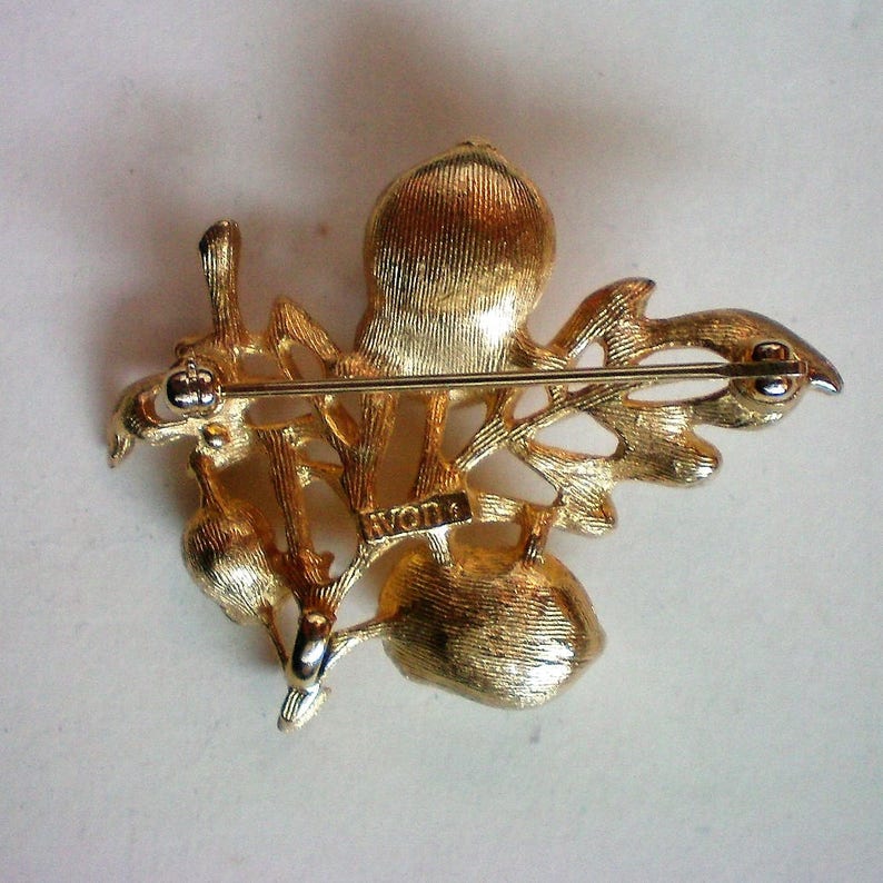 Avon Oak Leaf With Acorns Pin Pendant - 5610 - Etsy