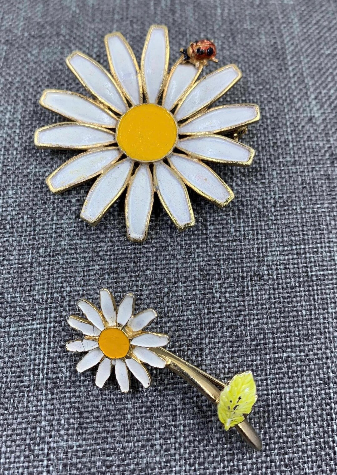 1950’s/60’s Pair of White Enamel Daisy Brooches, One Marked Weiss - Etsy