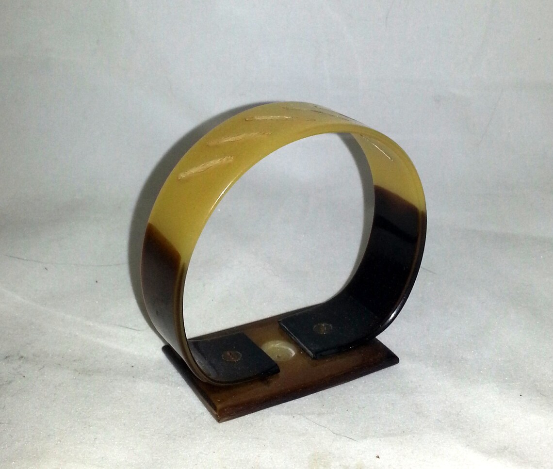 Mottled Bakelite Knifes and Stand in Brown and Light Yellow by - Etsy