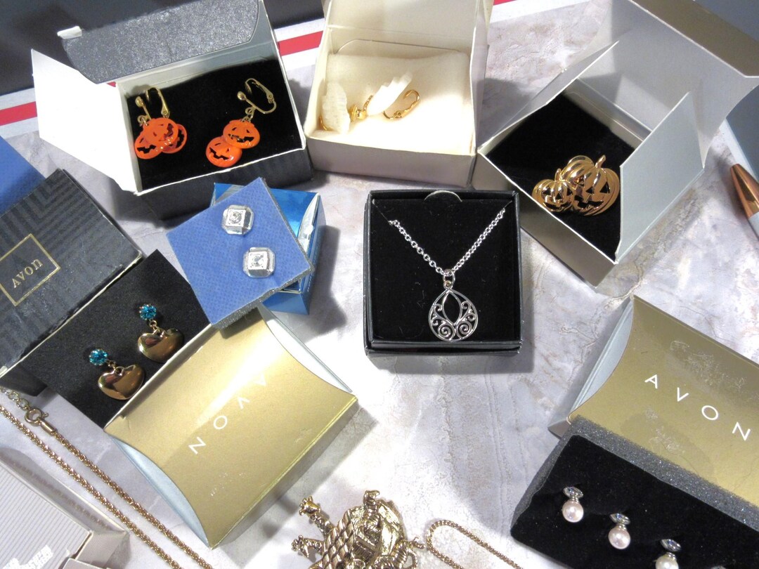 Destash Vintage Lot Avon, Mixed Assortment Boxes - Etsy