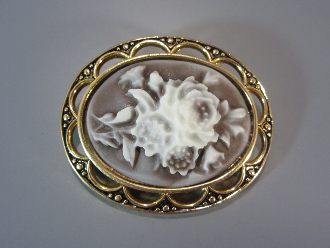 Vintage Cameo Style Flower Brooch, Floral Jewelry - Etsy