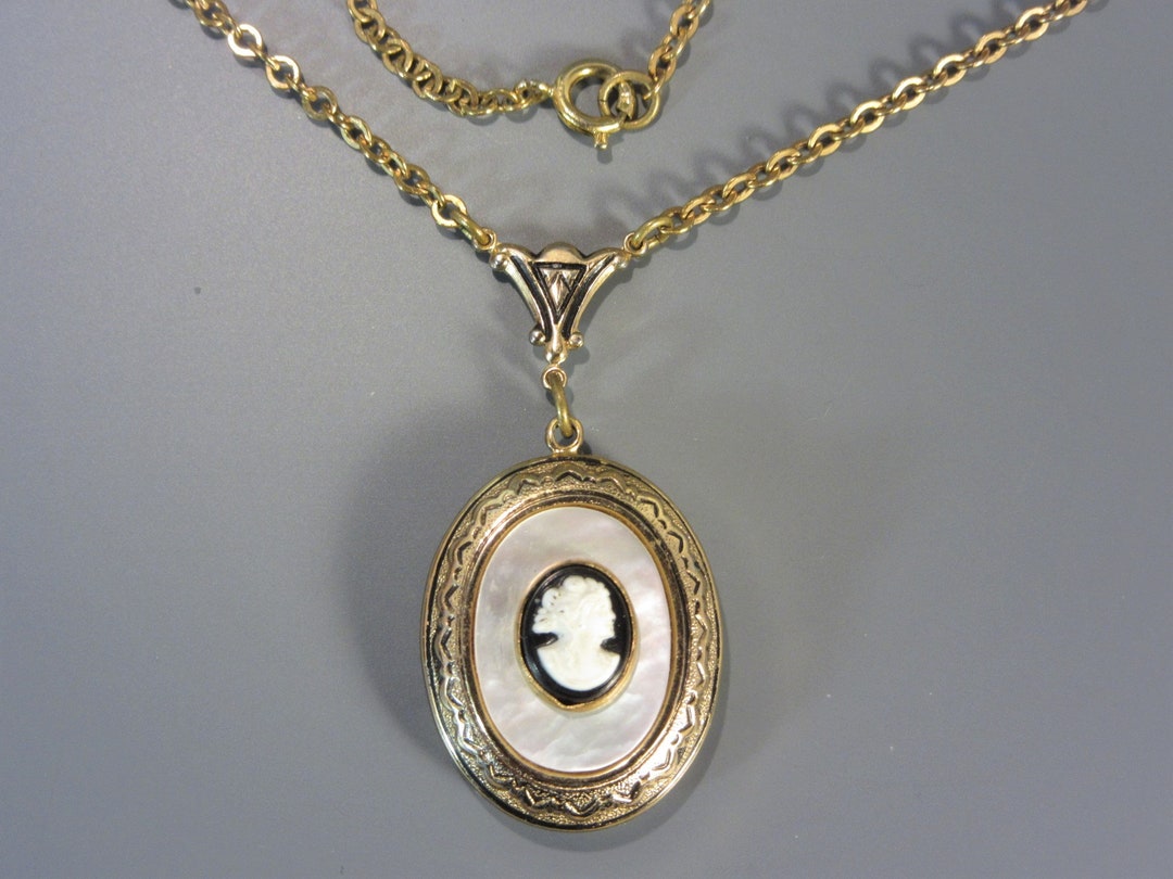 Vintage Coro Cameo Locket Necklace - Etsy
