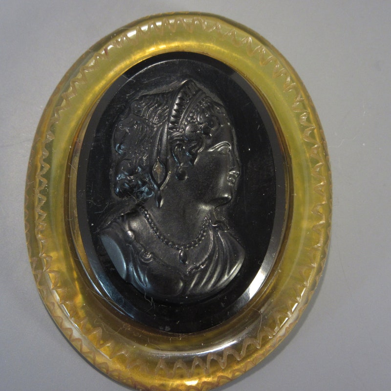 Black Bakelite Cameo - Etsy
